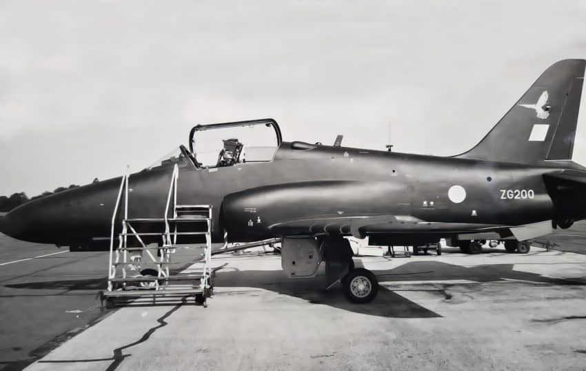 Hawk - Dunsfold Airfield History Society